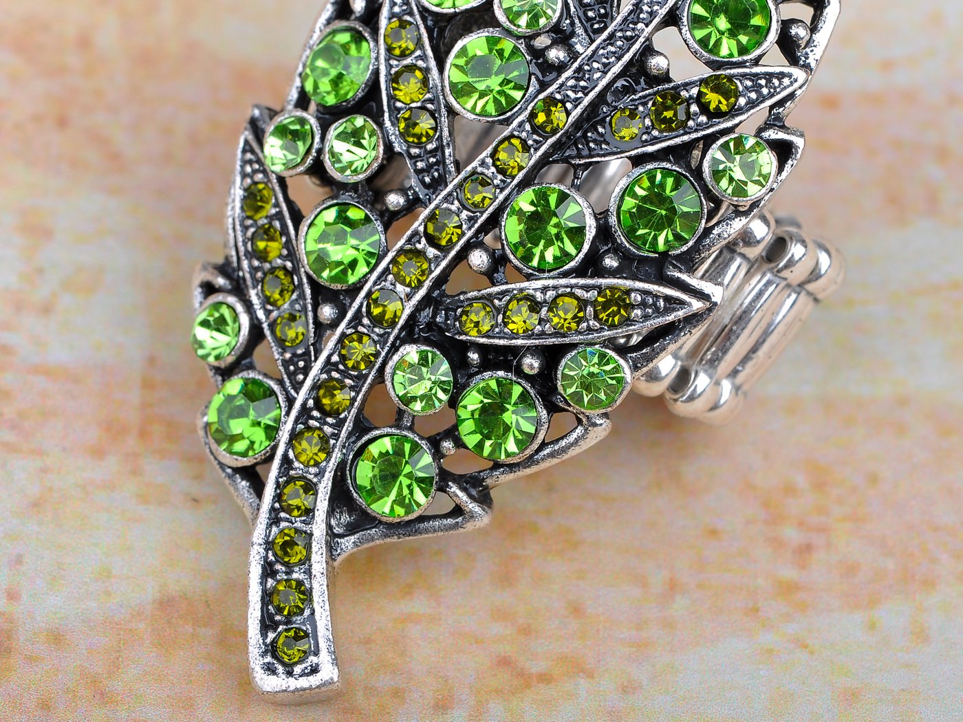 Alilang Womens Silvery Tone Emerald Peridot Green Crystal Rhinestone Leaf Stretchy Adjustable Ring