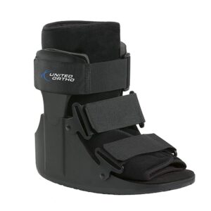 United Ortho USA14015 Short Cam Walker Fracture Boot, Medium, Black