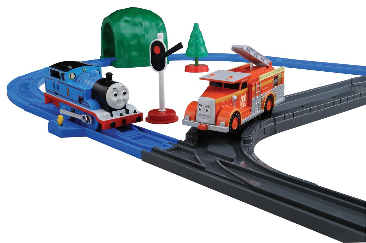 Plarail Thomas: Fire-Engine Flynn & Thomas Set (Model Train) by Takara Tomy