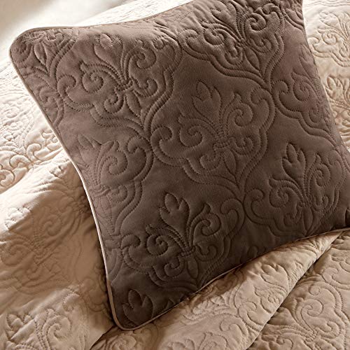 Madison Park Attingham Reversible Quilt Set - All Season Breathable Coverlet, Lightweight Cozy Bedding Layers, Matching Shams, King/Cal King(104"x94"), Beige Multi 7 Piece