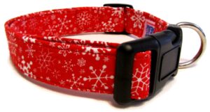 crittergear adjustable dog collar in red christmas snowflakes (u.s.a. made)