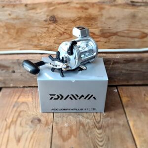 Daiwa Accudepth Plus-B Line Counter Levelwind Fishing Reel (Silver, 47)