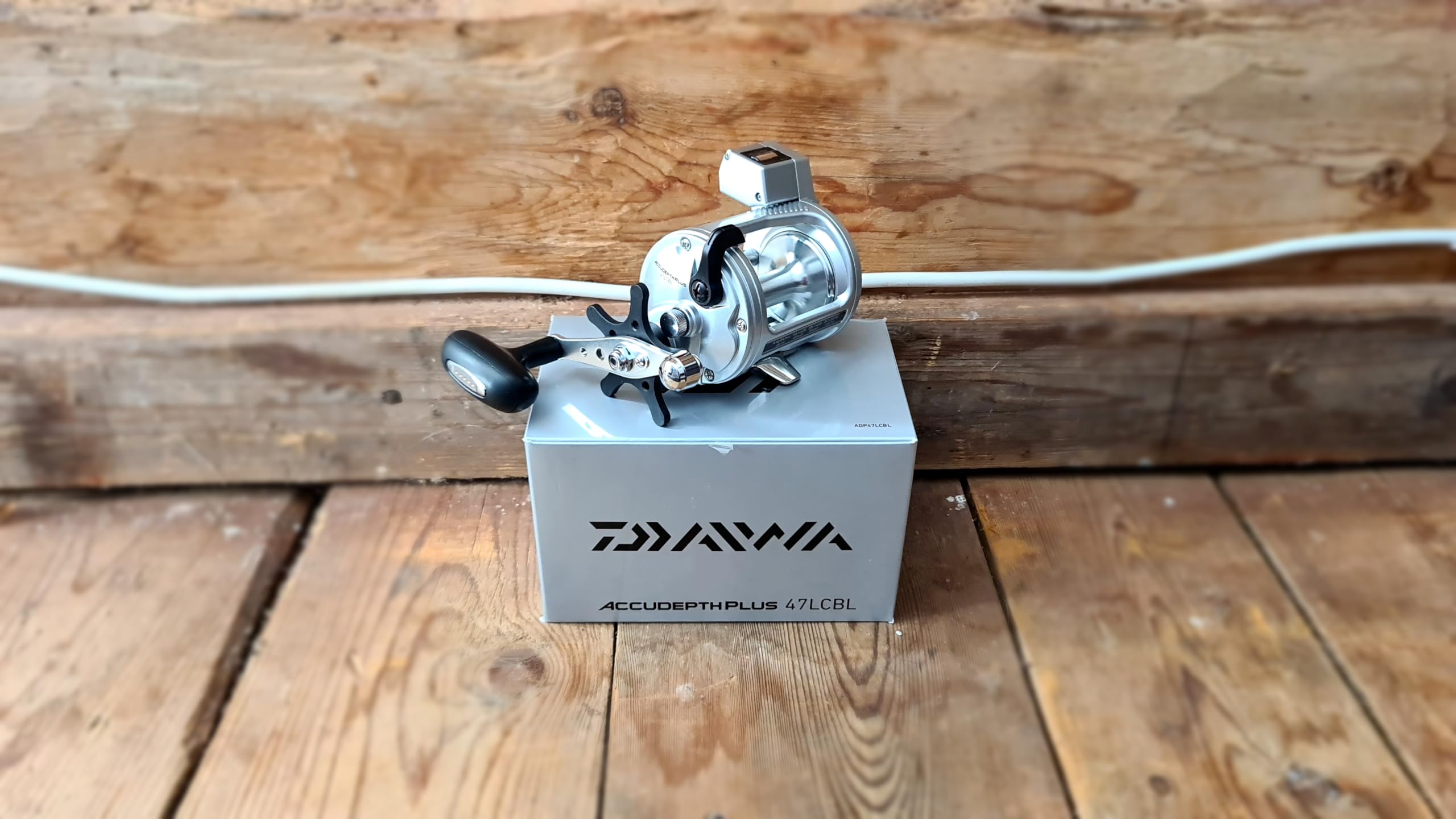 Daiwa Accudepth Plus-B Line Counter Levelwind Fishing Reel (Silver, 47)