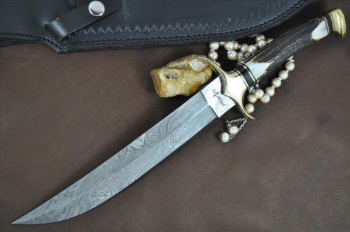 Perkin Handmade Damascus Steel Hunting Knife - Beautifu Hunting Knife with Sheath