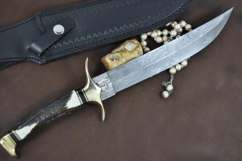 Perkin Handmade Damascus Steel Hunting Knife - Beautifu Hunting Knife with Sheath