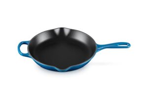 le creuset enameled cast iron signature iron handle skillet, 10.25" (1-3/4 qt.), marseille