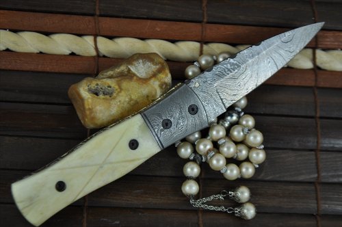 Perkin Knives - Handcrafted Damascus Hunting Knife - Folding Knife