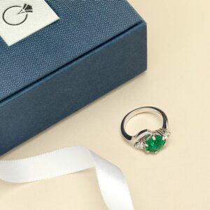 PEORA Simulated Emerald Ring in Sterling Silver, Round Shape, 8mm, 1.75 Carats total, Size 7