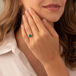 PEORA Simulated Emerald Ring in Sterling Silver, Round Shape, 8mm, 1.75 Carats total, Size 7