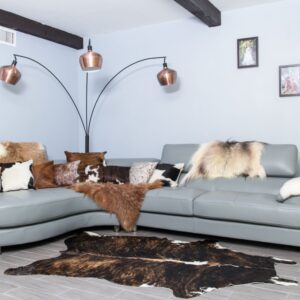 rodeo cowhide rug, dark brindle: medium (5x7)