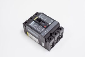 schneider electric hgl36050 molded case circuit breaker 600-volt 50-amp electrical box