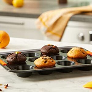 LE CREUSET 12 Cup Muffin Tray, 1 Each