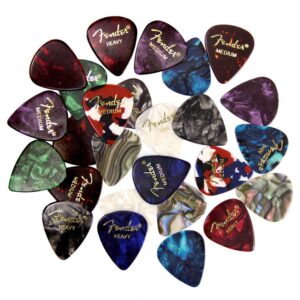 fender premium picks sampler - 24 pack includes thin, medium & heavy gauges