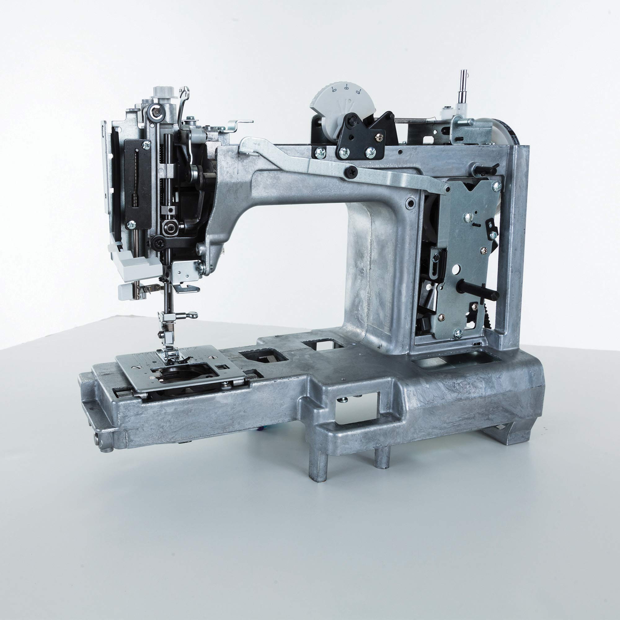 Singer Classic 23-Stitch Heavy-Duty Mechanical Sewing Machine, 44S