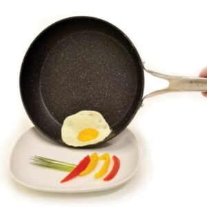 THE ROCK by Starfrit 8" Fry Pan, Black