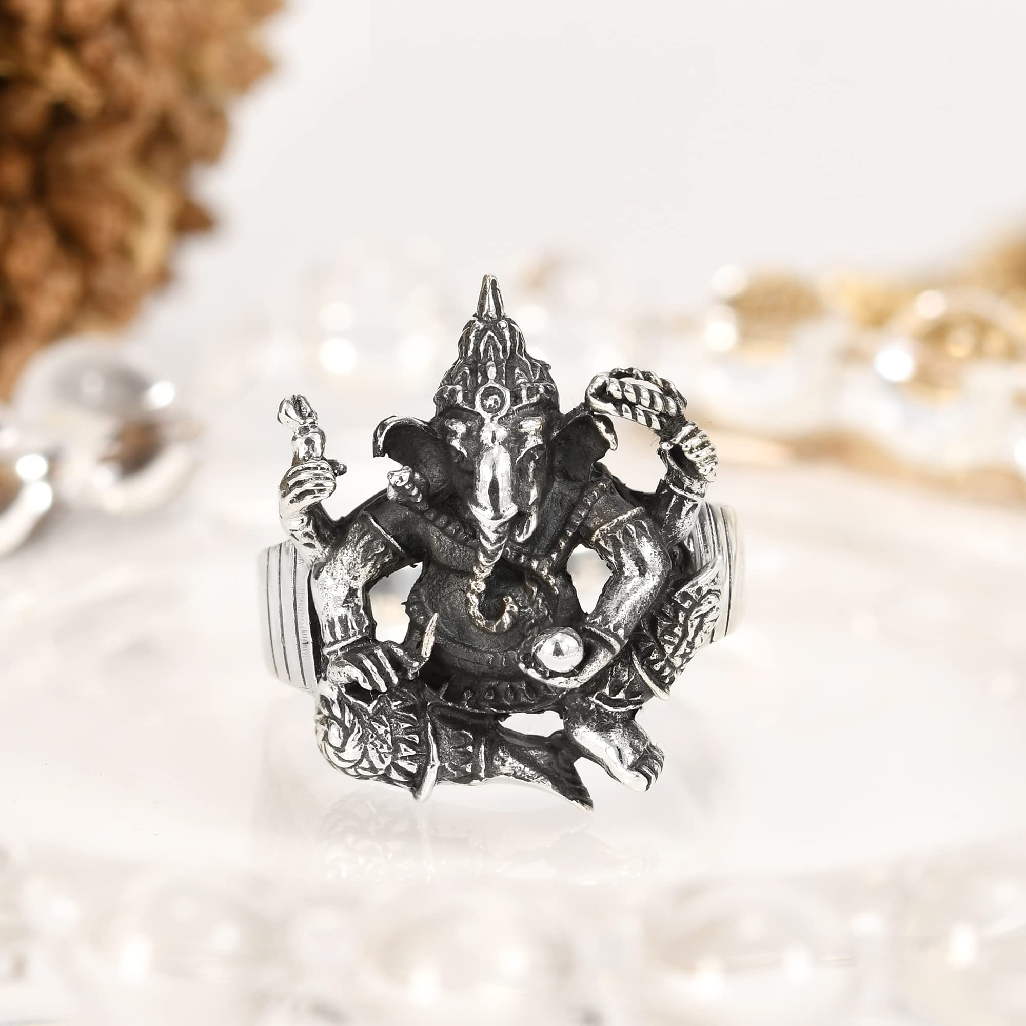 AeraVida Rare Ganesh Figure Hindu Elephant God .925 Sterling Silver Ring (7)