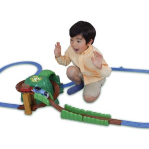 Tomy Thomas The Tank Engine pounding Mountain Set