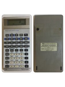 texas instruments ti-55 iii texas instruments programmable constant memory battery operated electronic calculator (recommended battery: use 2 of rw-82, a-76, or normal standard size button batteries)