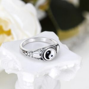 AeraVida Timeless Yin and Yang Cobra Symbol .925 Sterling Silver Ring (8)