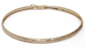 floreo 10k yellow gold 4mm bangle bracelet flexible round with diamond cut design, 7 inch