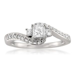 beyond brilliance 1/2 carat diamond, prong-set 14k white gold three-stone princess cut & round diamond engagement ring (i-j, i1-i2)