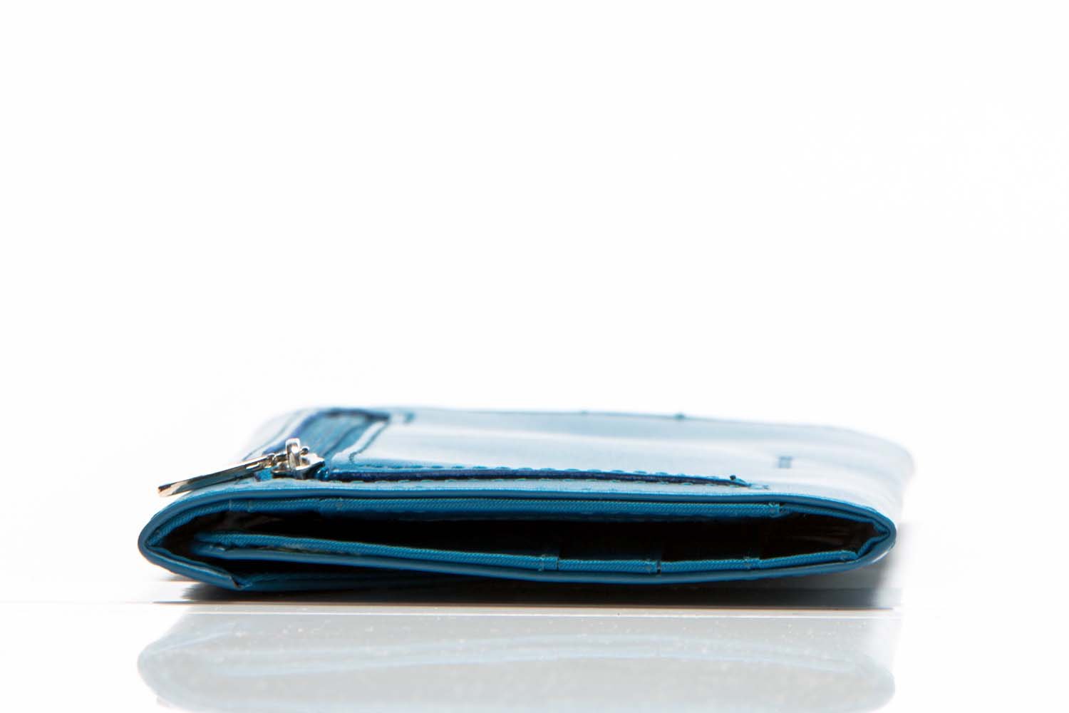 Big Skinny Women's Slimvelope Leather Tri-Fold Checkbook Slim Wallet, Holds Up to 40 Cards, Ocean Blue