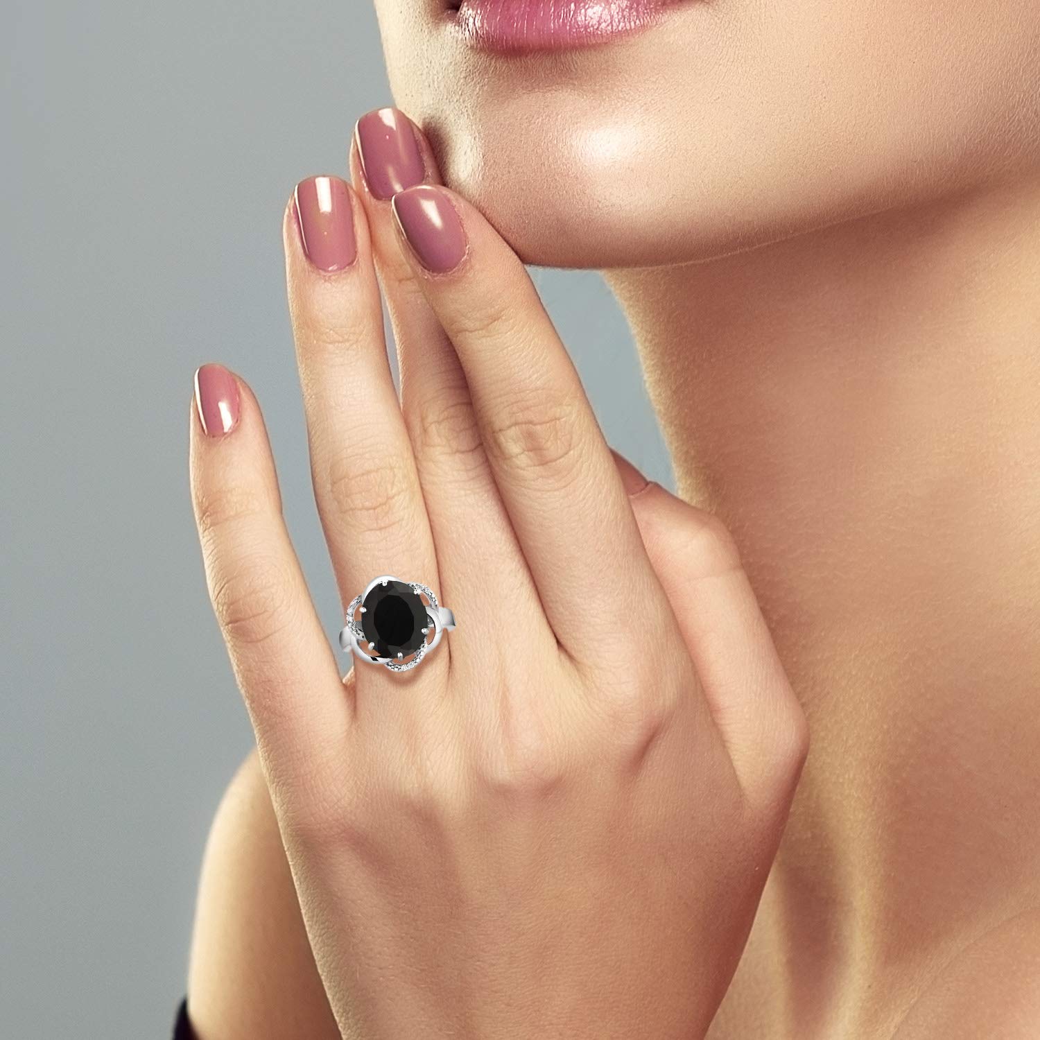 Gem Stone King 925 Sterling Silver Black Onyx Engagement Ring For Women (4.07 Cttw, Gemstone December Birthstone, Oval 12X10MM, Available in Size 5,6,7,8,9)