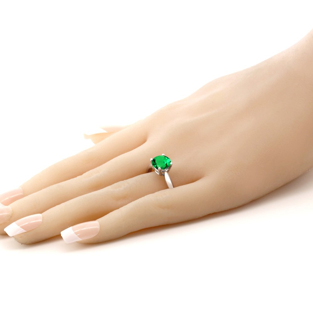 Gem Stone King 925 Sterling Silver Green Simulated Emerald Solitaire Engagement Ring For Women (1.65 Cttw, Round 8MM, Available in size 5, 6, 7, 8, 9)