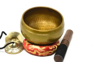 7" energetic chakra healing yoga hand hammered tibetan singing bowl- including tingsha cymbels mallet and cushion made in nepal