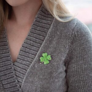 PammyJ Green Crystal Shamrock Four Leaf Clover Brooch Pin