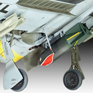 Revell 04869 Focke Wulf Fw190 F-8 Model Kit