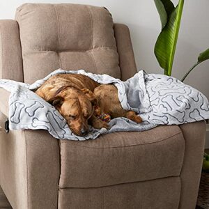 Bone Dry Embossed Bone Print Pet Blanket, 36x48", Gray