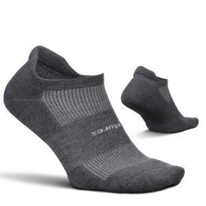 feetures high performance max cushion ankle sock - no show socks for women & men with heel tab - heather gray, m (1 pair)