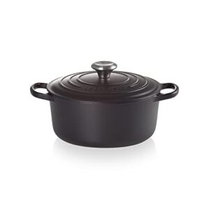 Le Creuset Signature Cast Iron Round Casserole, 26 cm - Satin Black