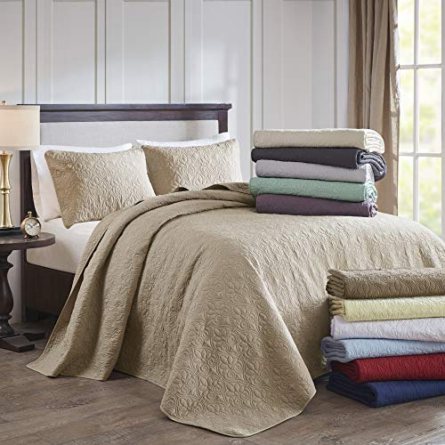 Madison Park Quebec Reversible Quilt Set Damask Design, Double Sided Stitching All Season, Lightweight Bedspread Bedding Set, Matching Sham, Khaki, King(120"x118") 3 Piece