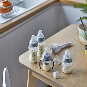 Tommee Tippee CTN Newborn Bottle Feeding Starter Set