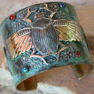 Elaine Coyne Collectible Artwear Patina Brass Egyptian Scarab Motif Wide Cuff Bracelet - Carnelian, Navy Onyx, Turquoise