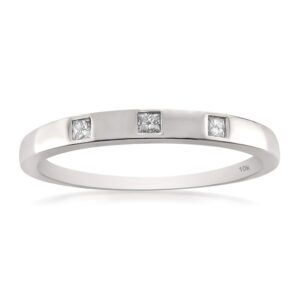 beyond brilliance 1/10 carat diamond, bezel-set 10kt white gold princess cut diamond bridal wedding band ring (h-i, i1-i2)