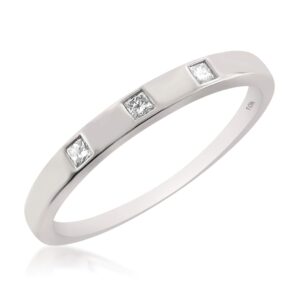 Beyond Brilliance 1/10 Carat Diamond, Bezel-Set 10kt White Gold Princess Cut Diamond Bridal Wedding Band Ring (H-I, I1-I2)