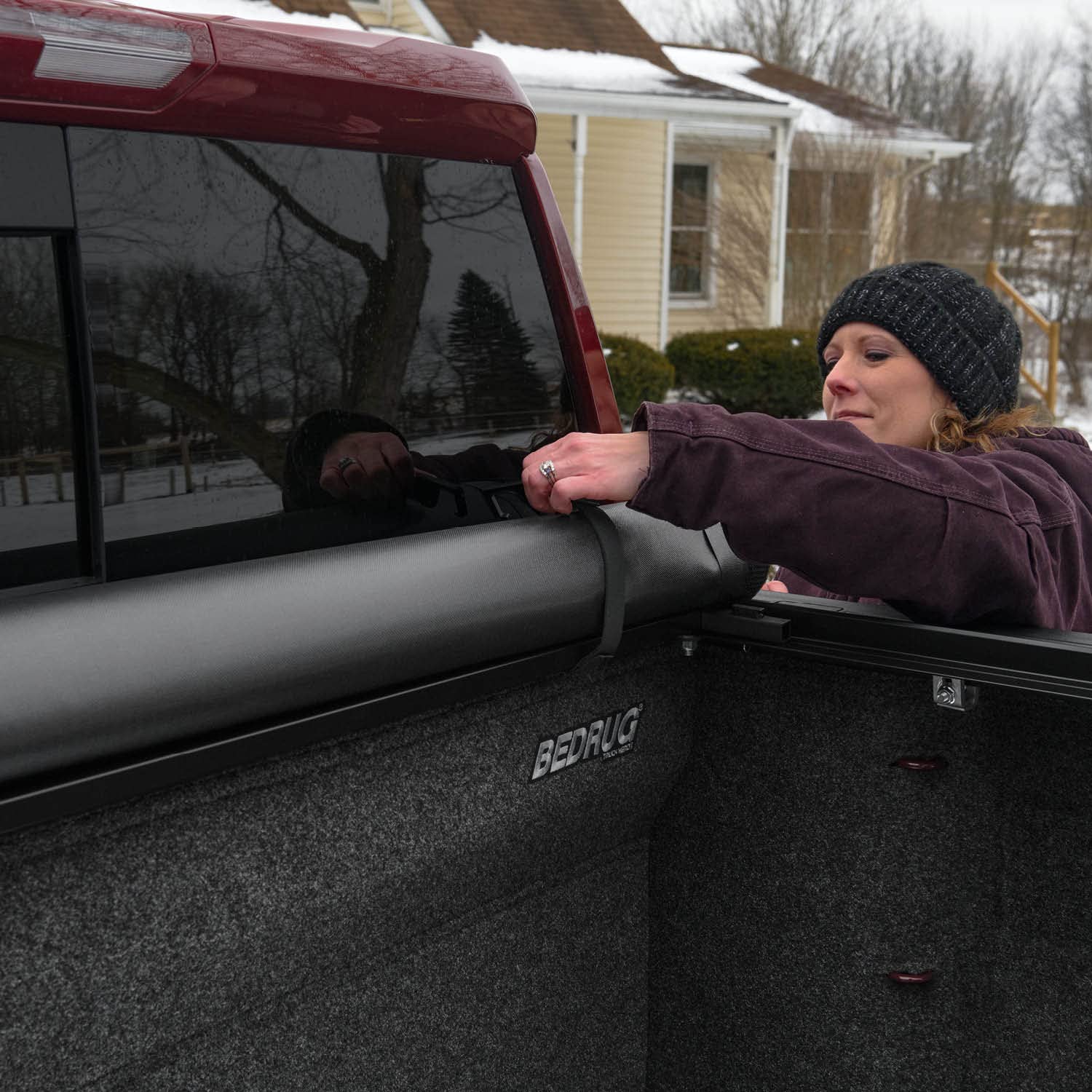 Gator ETX Soft Roll Up Truck Bed Tonneau Cover | 53311 | Fits 2008 - 2016 Ford F-250/350/450 Super Duty 6' 9" Bed (81")