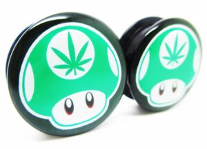 pierced republic green 1-up mushroom pot leaf ear plugs - acrylic screw-on - 10 sizes - *pair* (00 gauge (10mm))