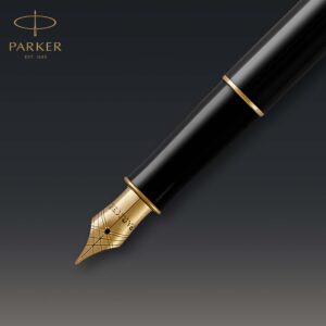 PARKER Sonnet Fountain Pen, Black Lacquer with Gold Trim, Medium Nib (1931495)