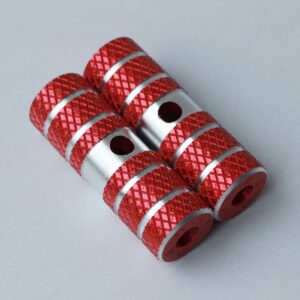 qq studio 1 pair of cylindrical diamond-patterned red metallic alloy kid-sized foot pegs fits many standard bmx trick mountain bikes (2.64in long, 0.35in diameter hole, 0.9in wide)