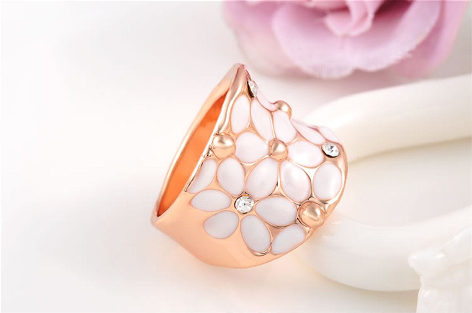 Fashion Month Womens Elegant White Enamel Flower Rose Gold Band Bloom Petal Wedding Engagement Ring Crystal Inlay Size 6