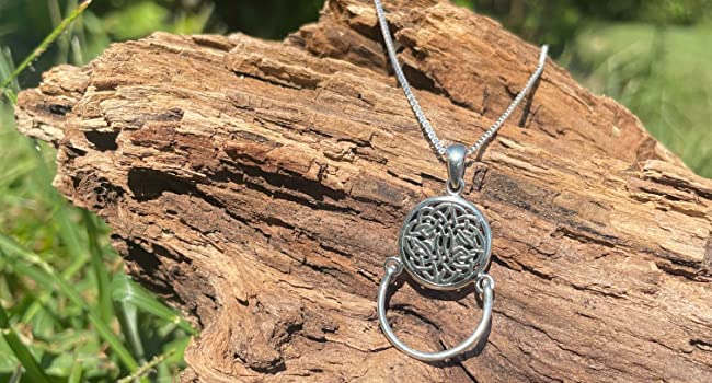 Jewelry Trends Sterling Silver Celtic Knotwork Charm Holder Round Pendant Necklace 18"