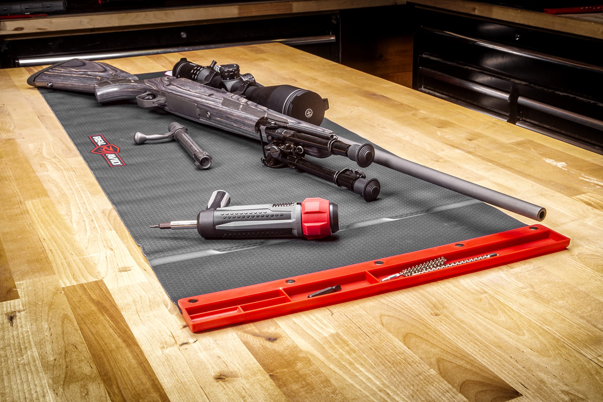 Real Avid Universal Smart Mat - 43x16”, Large Gun Cleaning Mat With Integrated Red Parts Tray, Gun Oil Resistant, Non-Slip, Padded Cleaning Mat, Great Rifle Cleaning Mat for Gun Cleaning Kits,charcoal