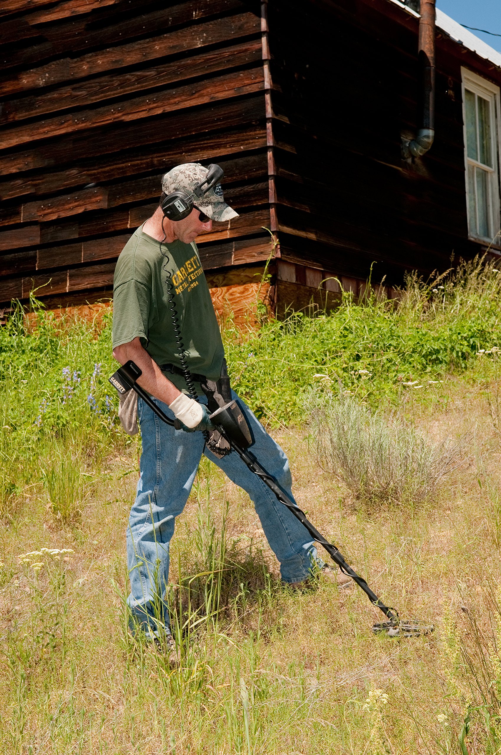 Garrett at Gold Waterproof Metal Detector with Headphones and ProPointer at PinPointer