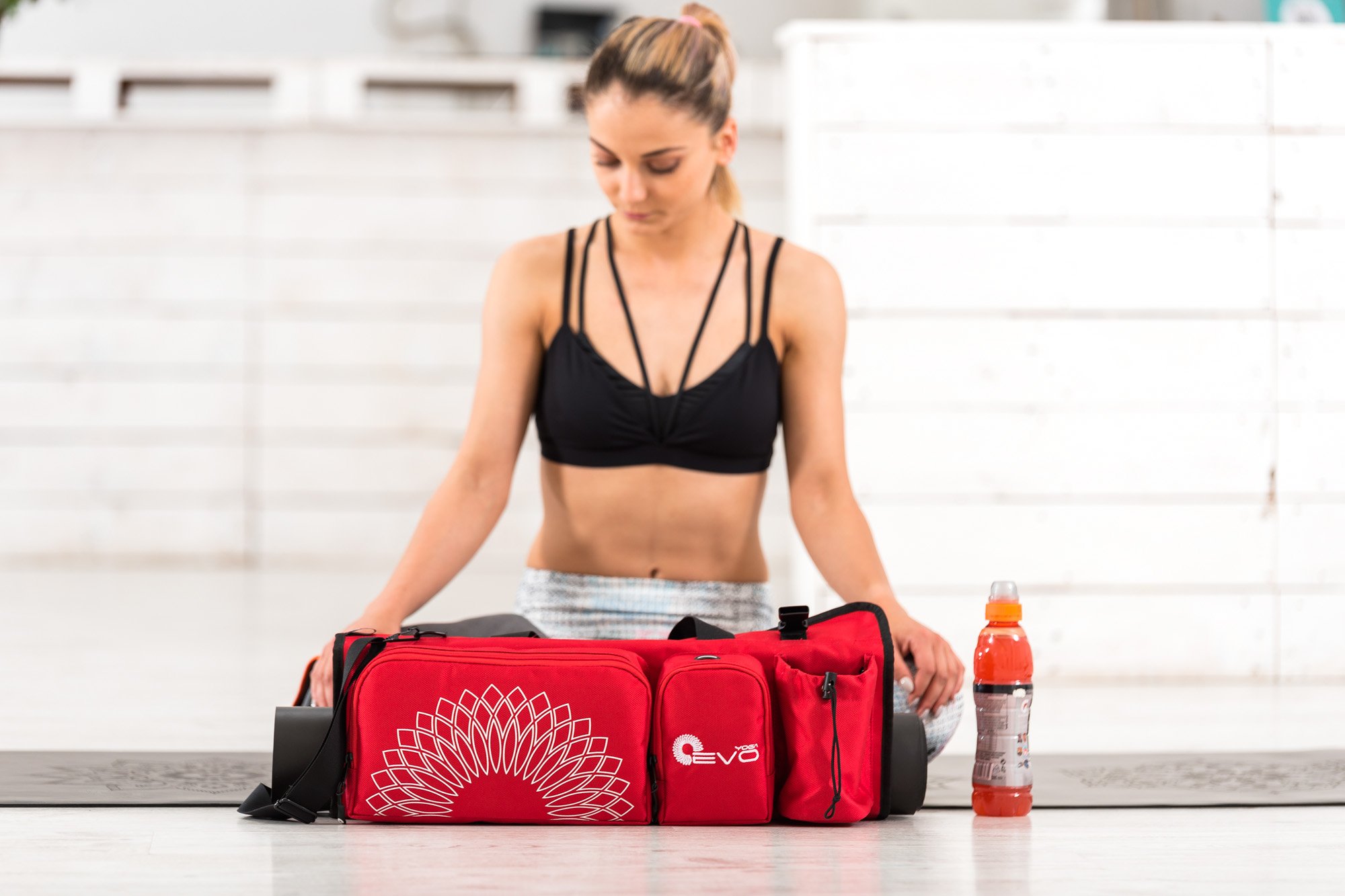 Yoga Mat Bag with Separate Shoe Compartment, Padded Pockets and Metallic Accessories (grey 2)