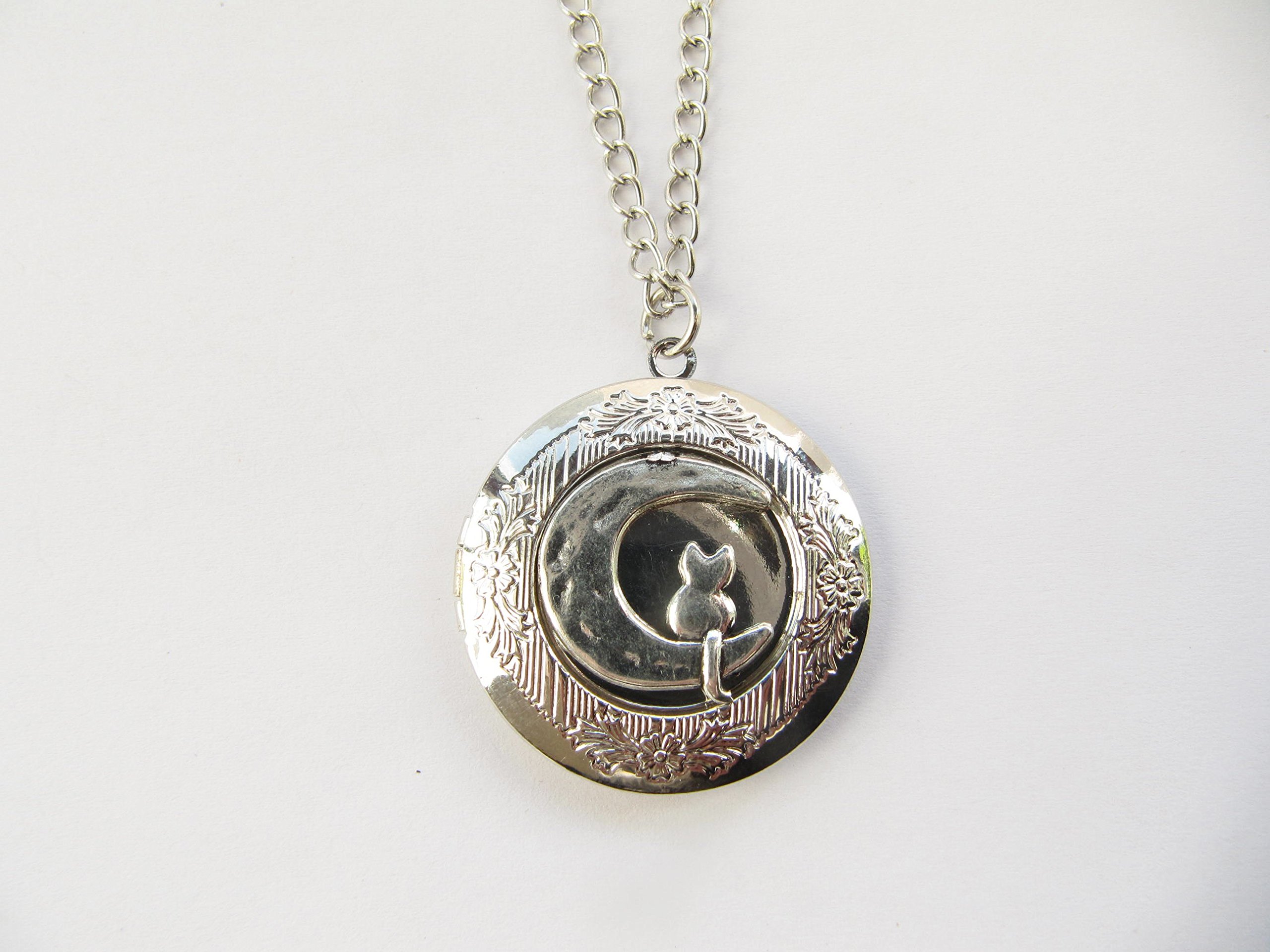 Cat and Moon Locket Necklace - Moon Cat Charm - Cat Locket- Cat Lovers Gift - Moon Locket - Cat Sitting on The Moon - Cute Jewellery