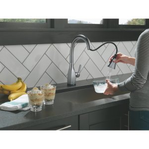 Delta Faucet Mateo Touch Kitchen Faucet Brushed Nickel, Kitchen Faucets with Pull Down Sprayer, Kitchen Sink Faucet, Touch Faucet for Kitchen Sink, Touch2O Technology, Arctic Stainless 9183T-AR-DST